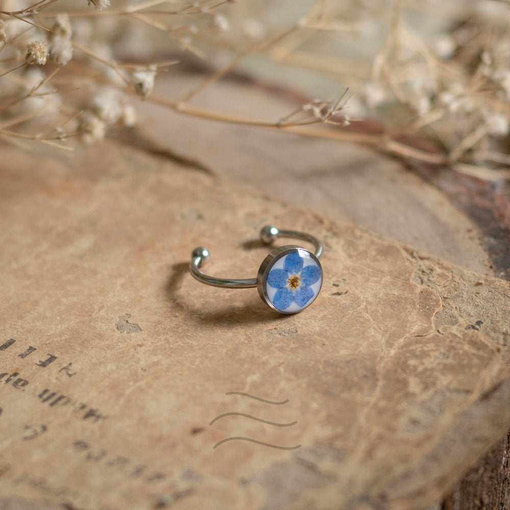 Forget Me Not Ring – Leafy Affair